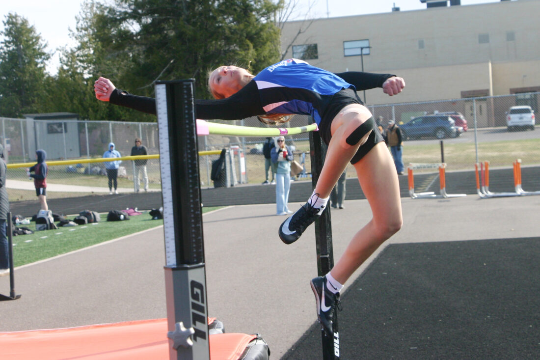 Sun shines on Copper Country Invite | News, Sports, Jobs - The Mining ...